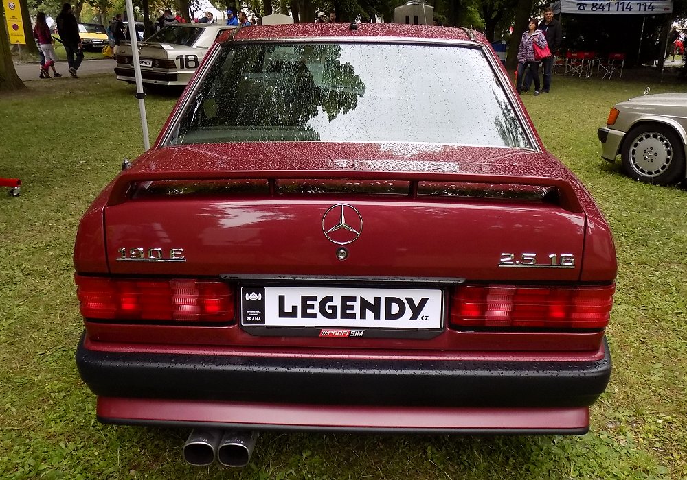 Mercedes-Benz 190 E 2.5 16V - Classic Car Wiki