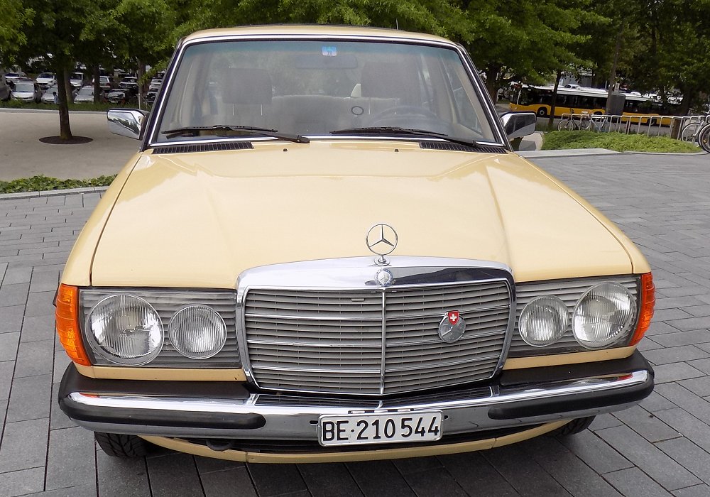 Mercedes-Benz 230 - Classic Car Wiki