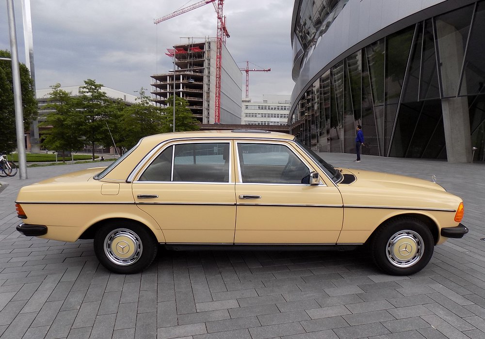 Mercedes-Benz 230 - Classic Car Wiki