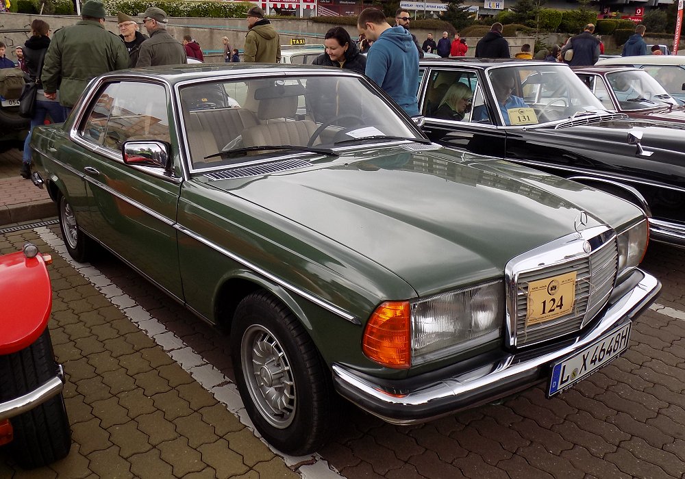 Mercedes-Benz 230 C Automatic - Classic Car Wiki