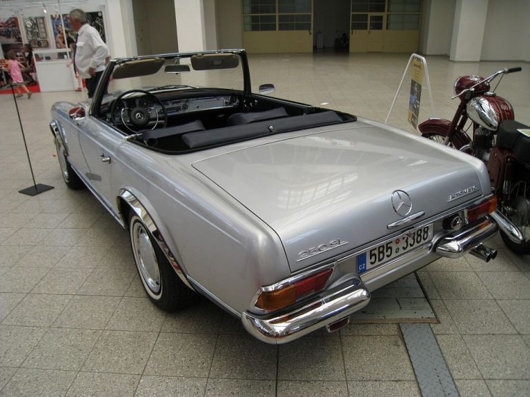 Mercedes-Benz 250 SL Automatic - Classic Car Wiki
